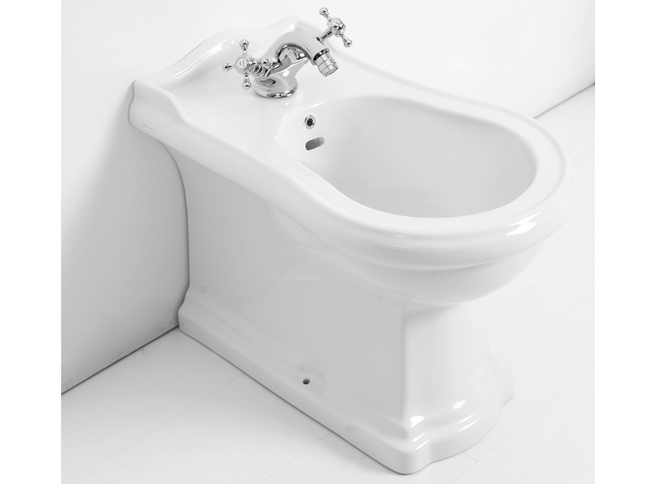 Bidet a Terra Retro' Monoforo 61X39 cm Filomuro Bianco Lucido ...
