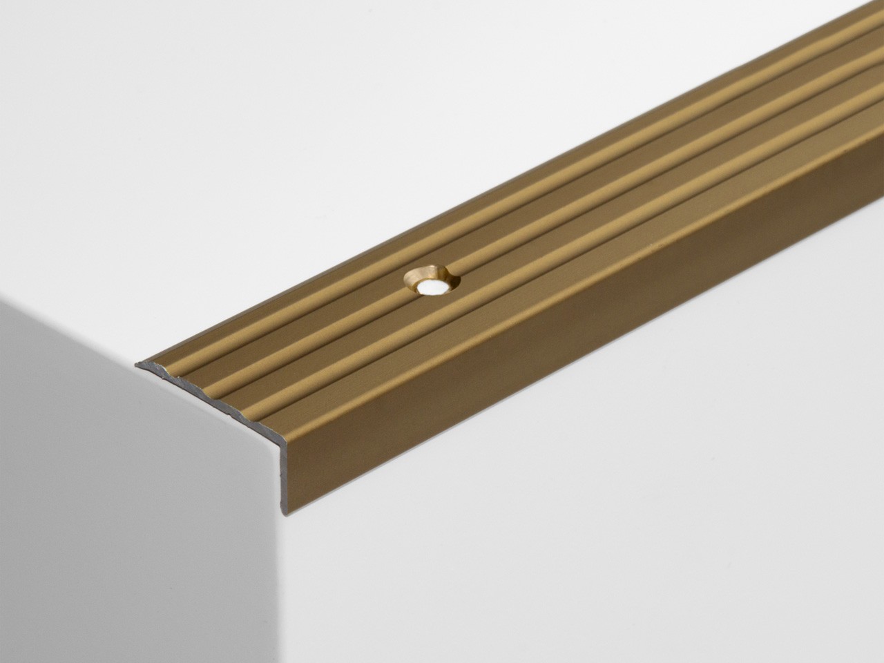 Treppenkantenprofil Global Lvt Step Bronze 2-8mm 2,7m - Iperceramica