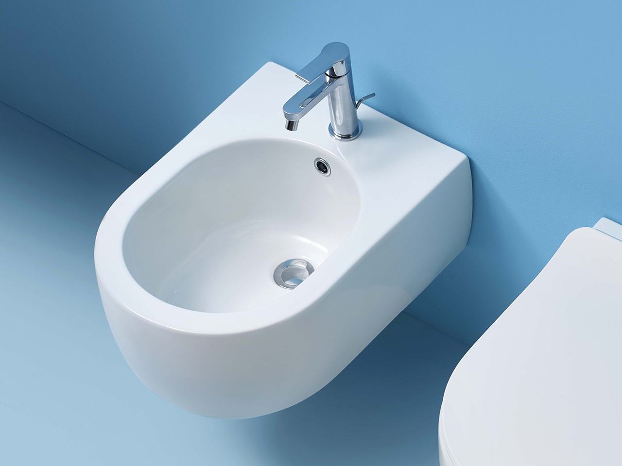 Bidet suspendu Flo blanc brillant - Iperceramica
